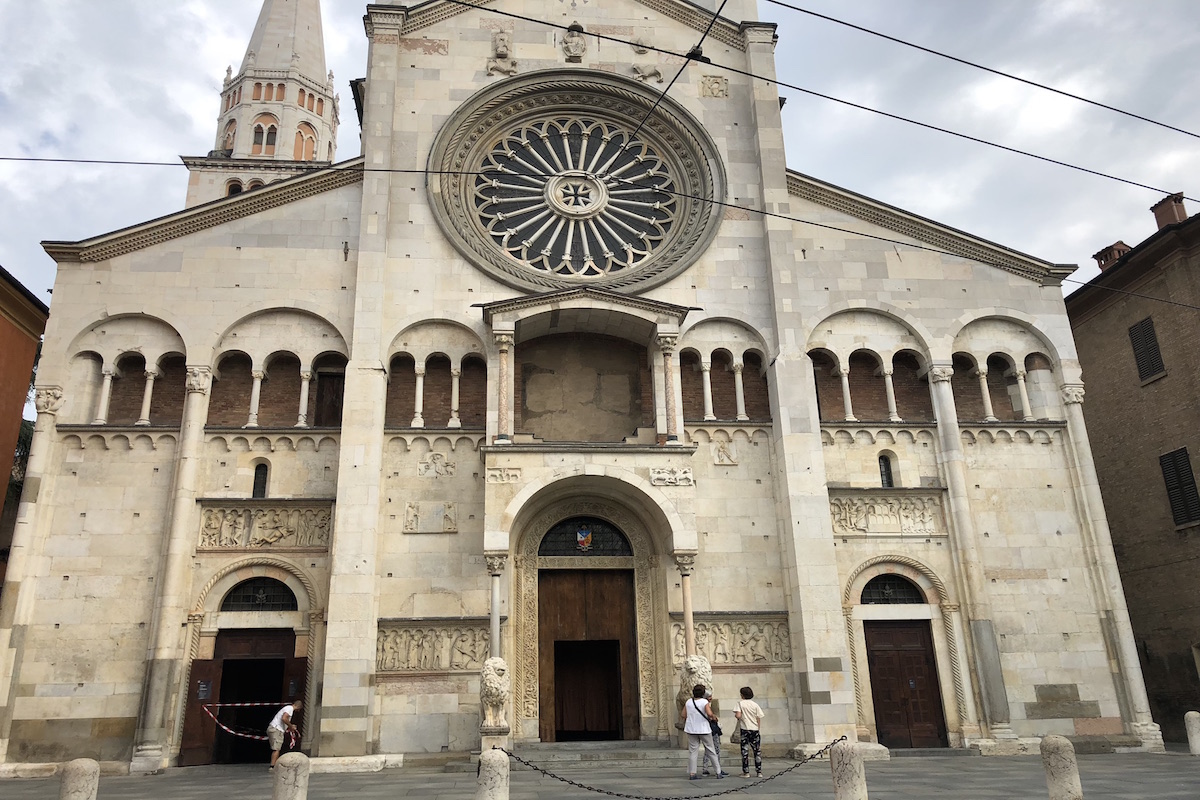 Private Modena Walking Tour - LivTours
