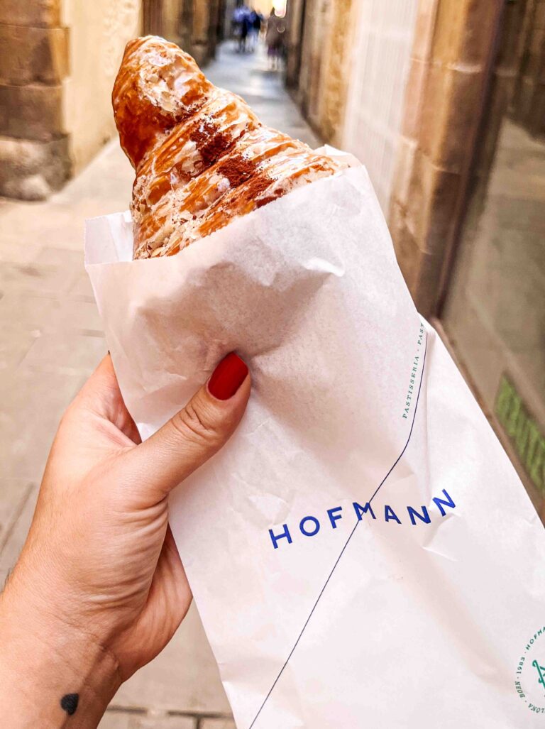 Croissant vs Cornetto: What is the difference? - LivTours