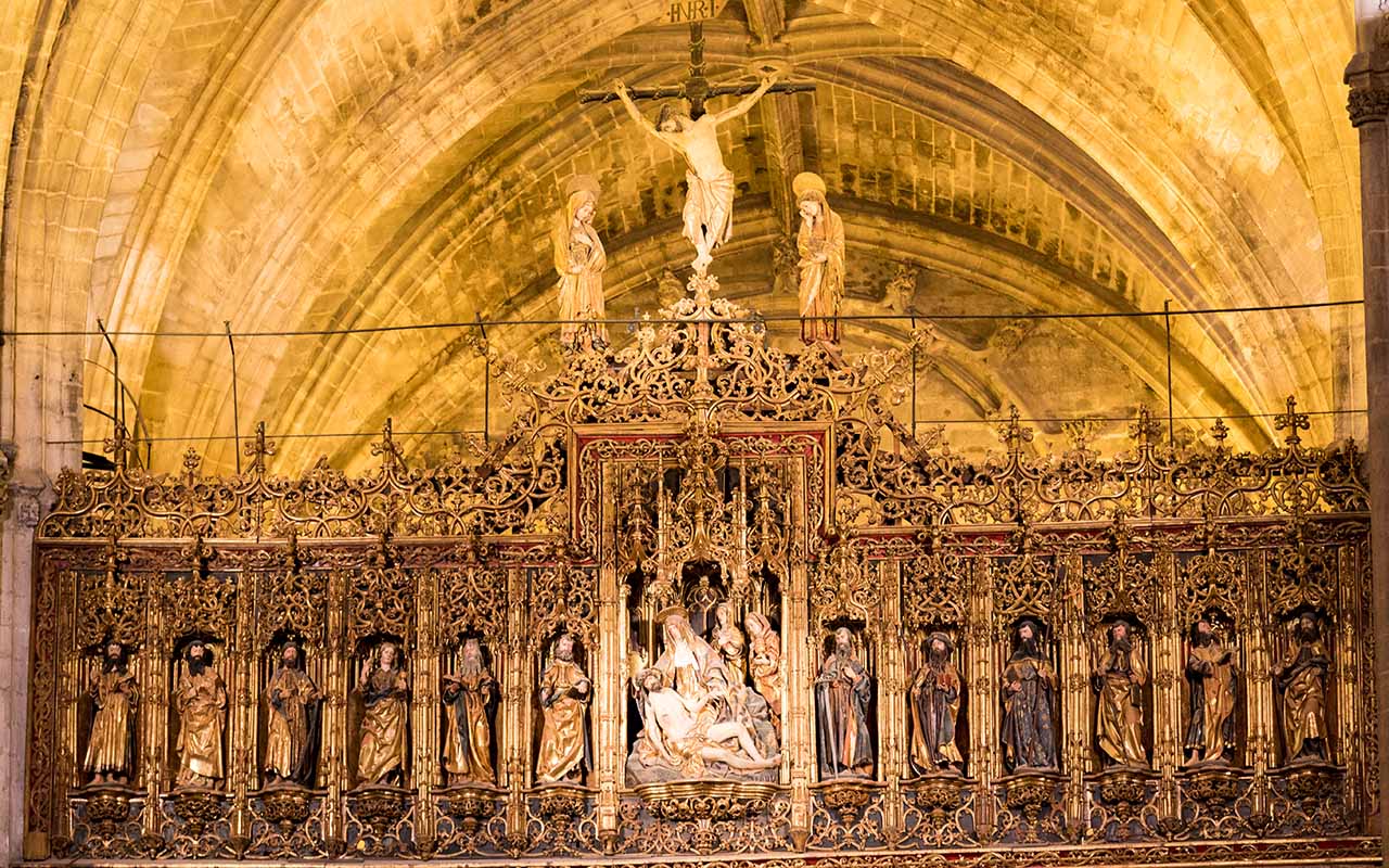 The largest Gothic Cathedral in the world - LivTours