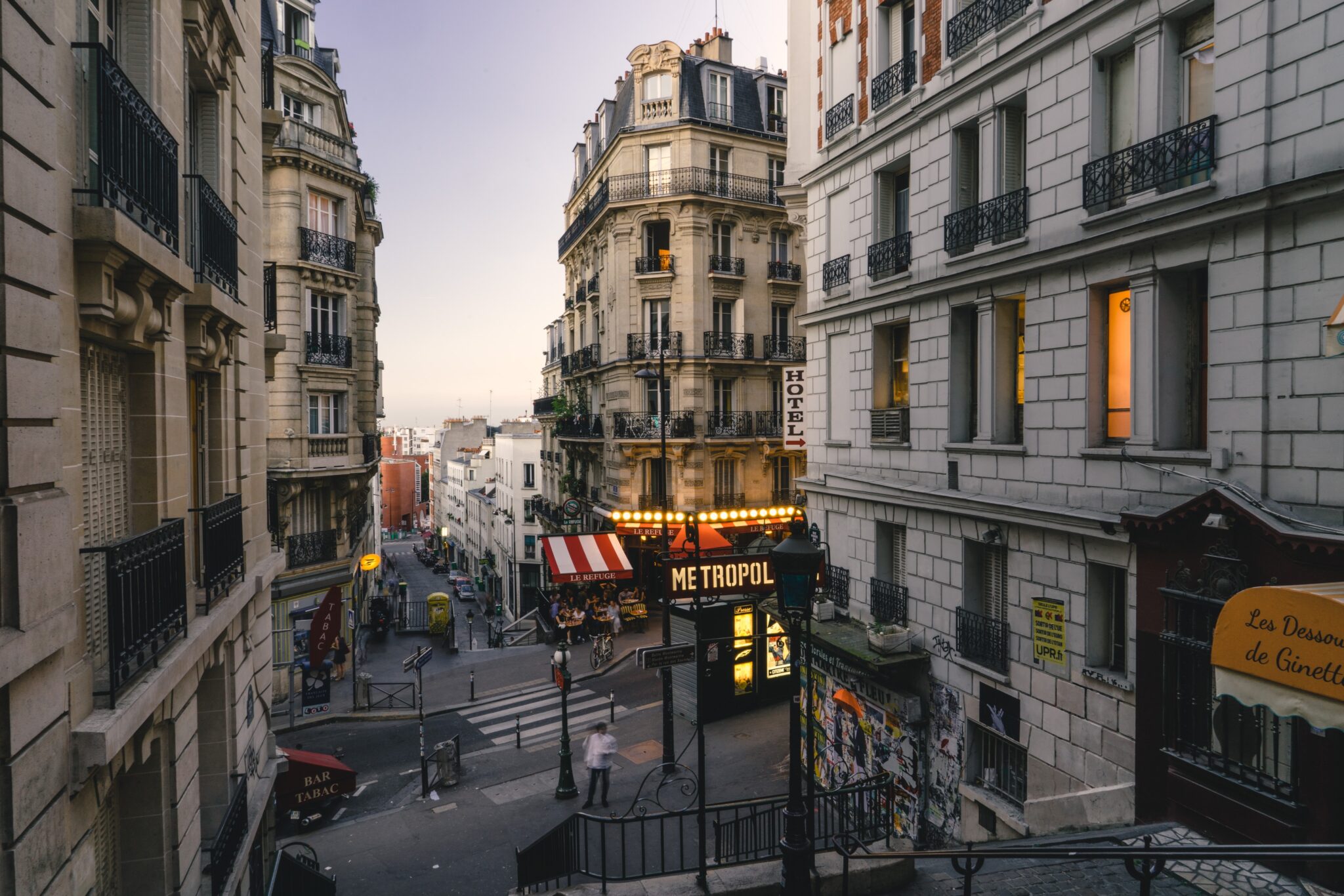 Why is Paris called the "City of Love?" - LivTours
