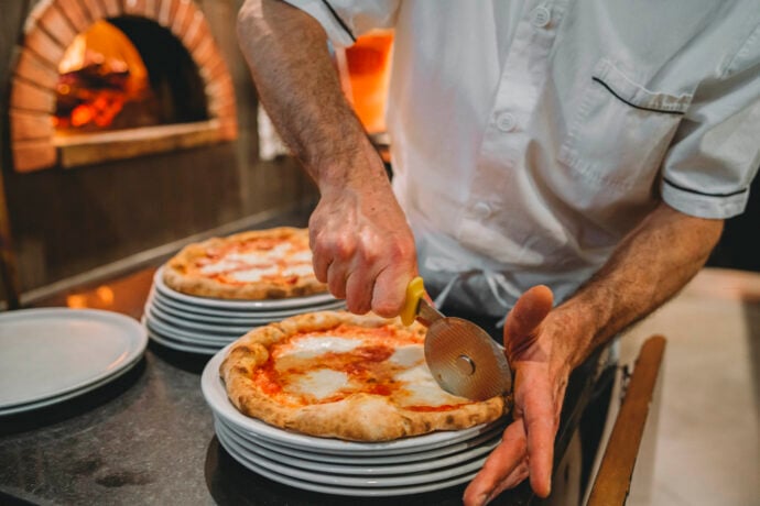 Exploring the Irresistible Magic of Pizza in Naples! - LivTours