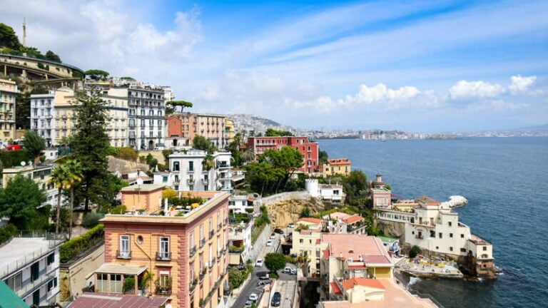 17 Fun Facts About Naples, Italy - LivTours